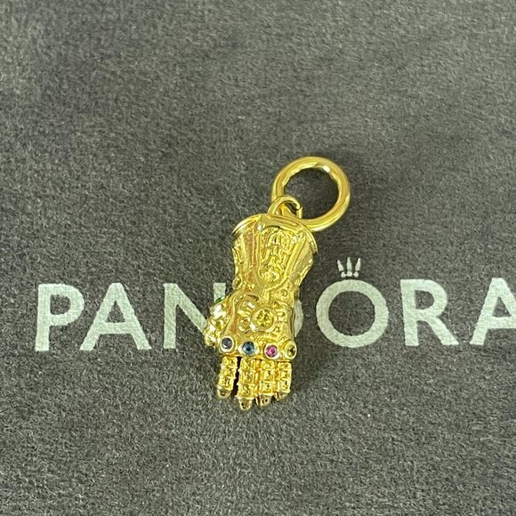 Pandora | Jewelry | Pandora Marvel The Avengers Infinity Gauntlet ...